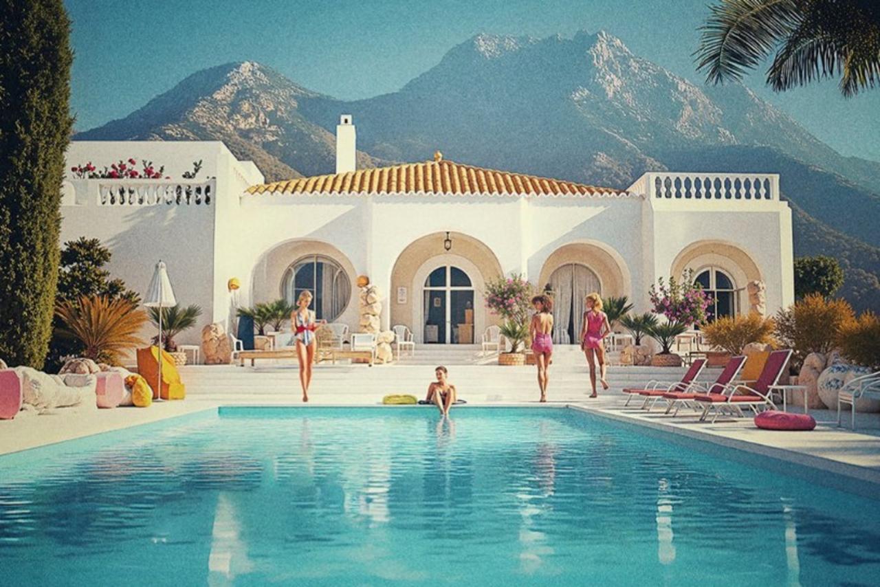 Retro ITALIAN LUXURY Lifestyle Print – VILLA POOL PARTY IN THE M | Powered by Givergy